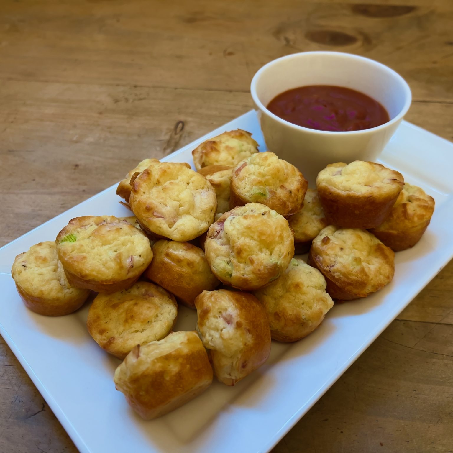 RECIPE: GLUTEN-FREE CHEESE & HAM MUFFIN BITES WITH BBQ DIPPING SAUCE ...